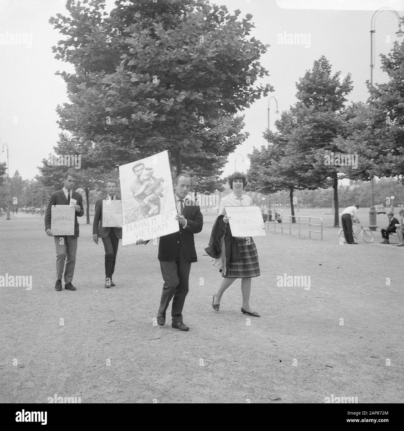 On july 10 1966 hi-res stock photography and images - Alamy