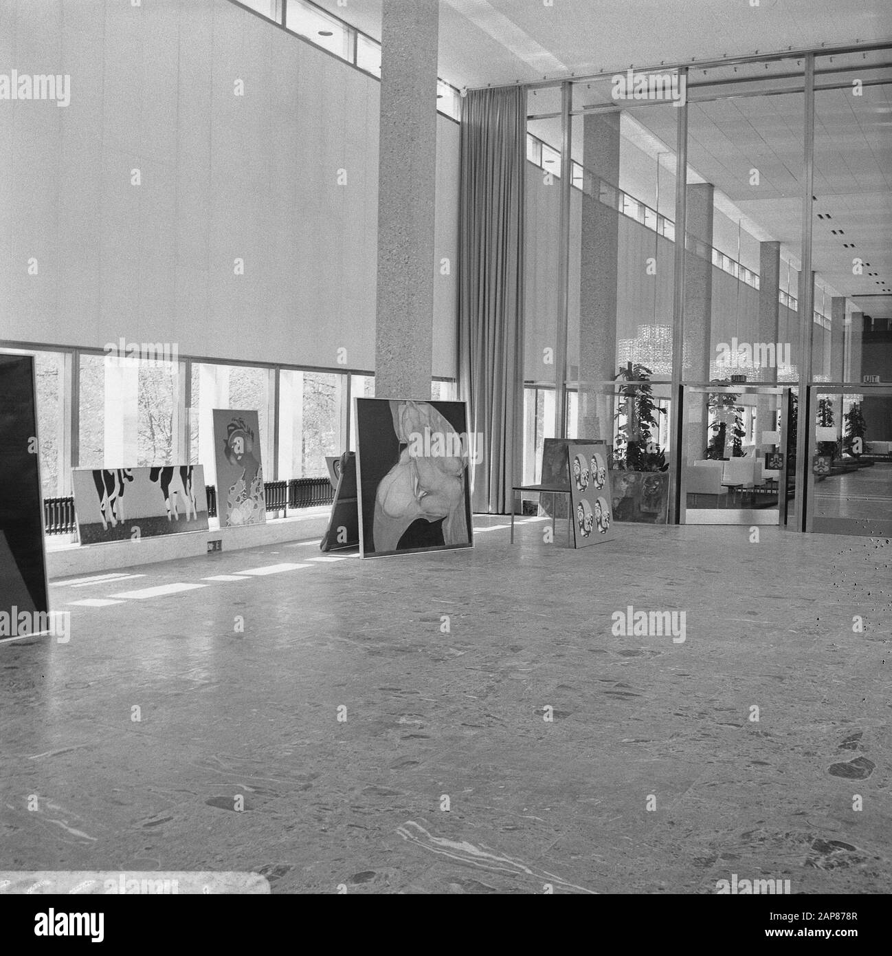 Installation art works Black and White Stock Photos & Images - Alamy