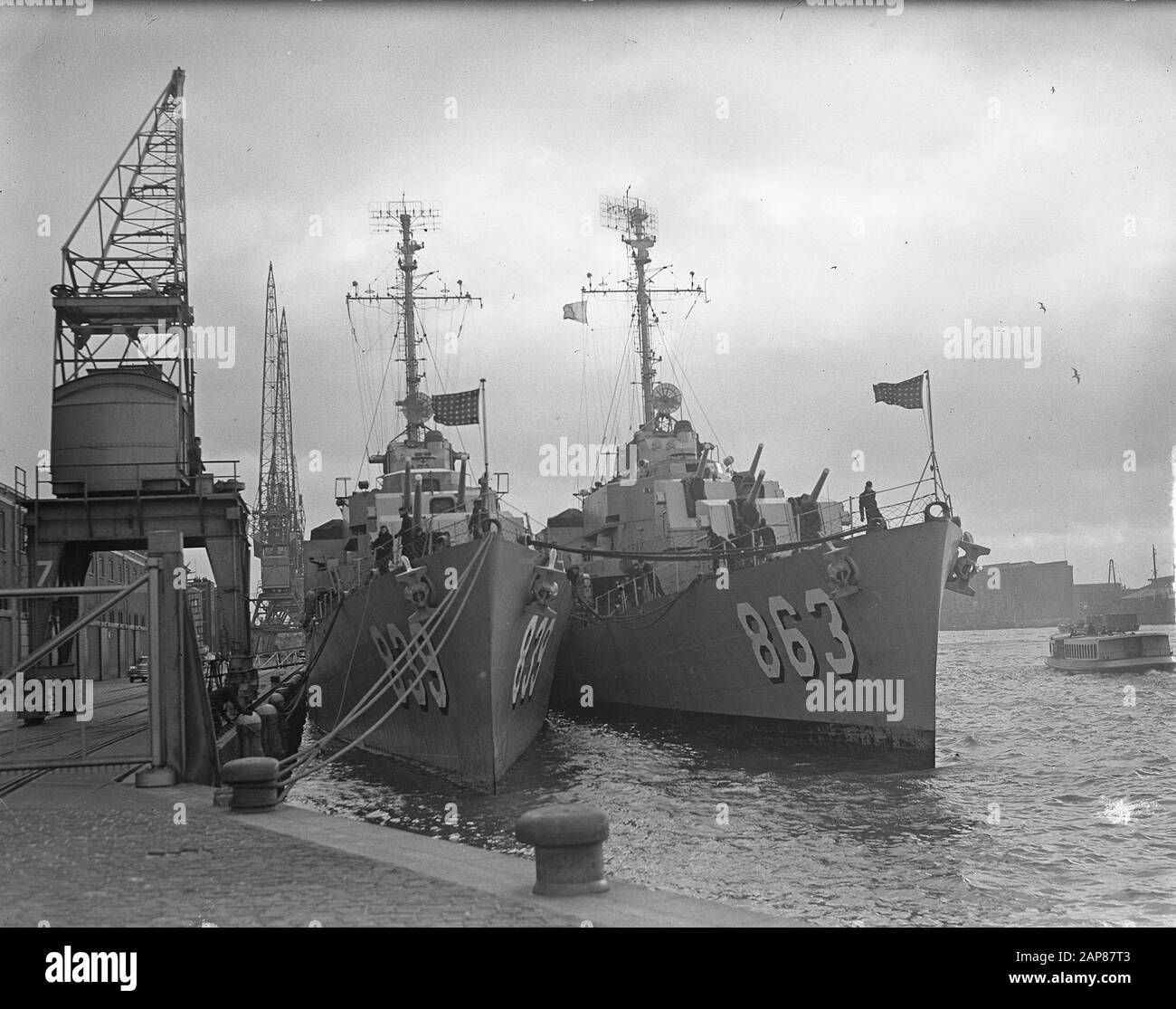 U s navy destroyers destroyer hi-res stock photography and images - Alamy