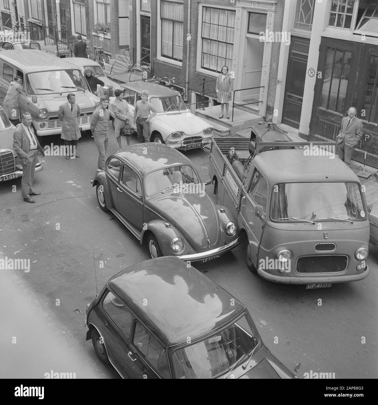 Car cars vehicle vehicles van Black and White Stock Photos & Images - Alamy