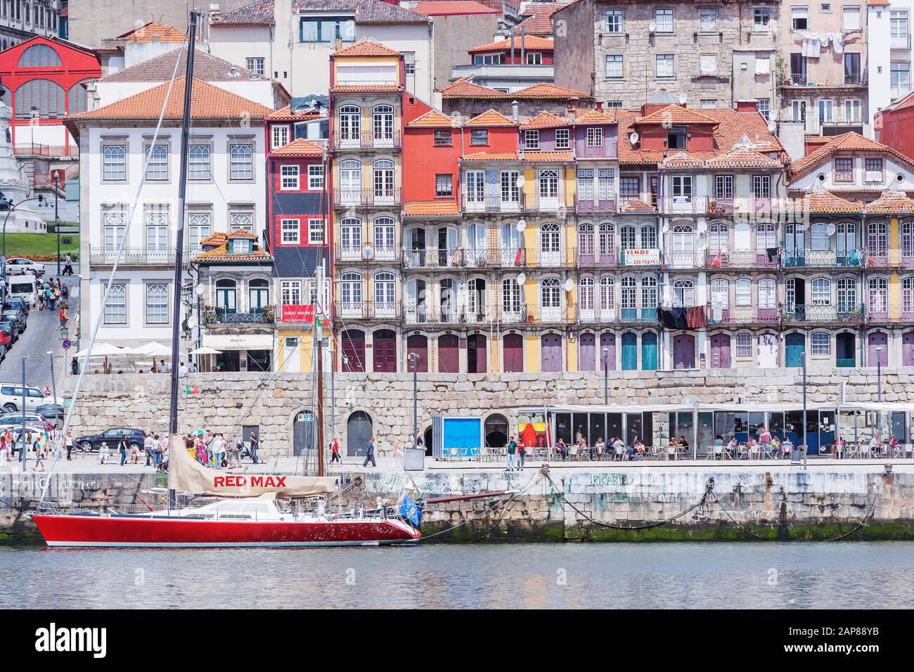 Porto riverfront on Duero River, Porto, Portugal Stock Photo - Alamy