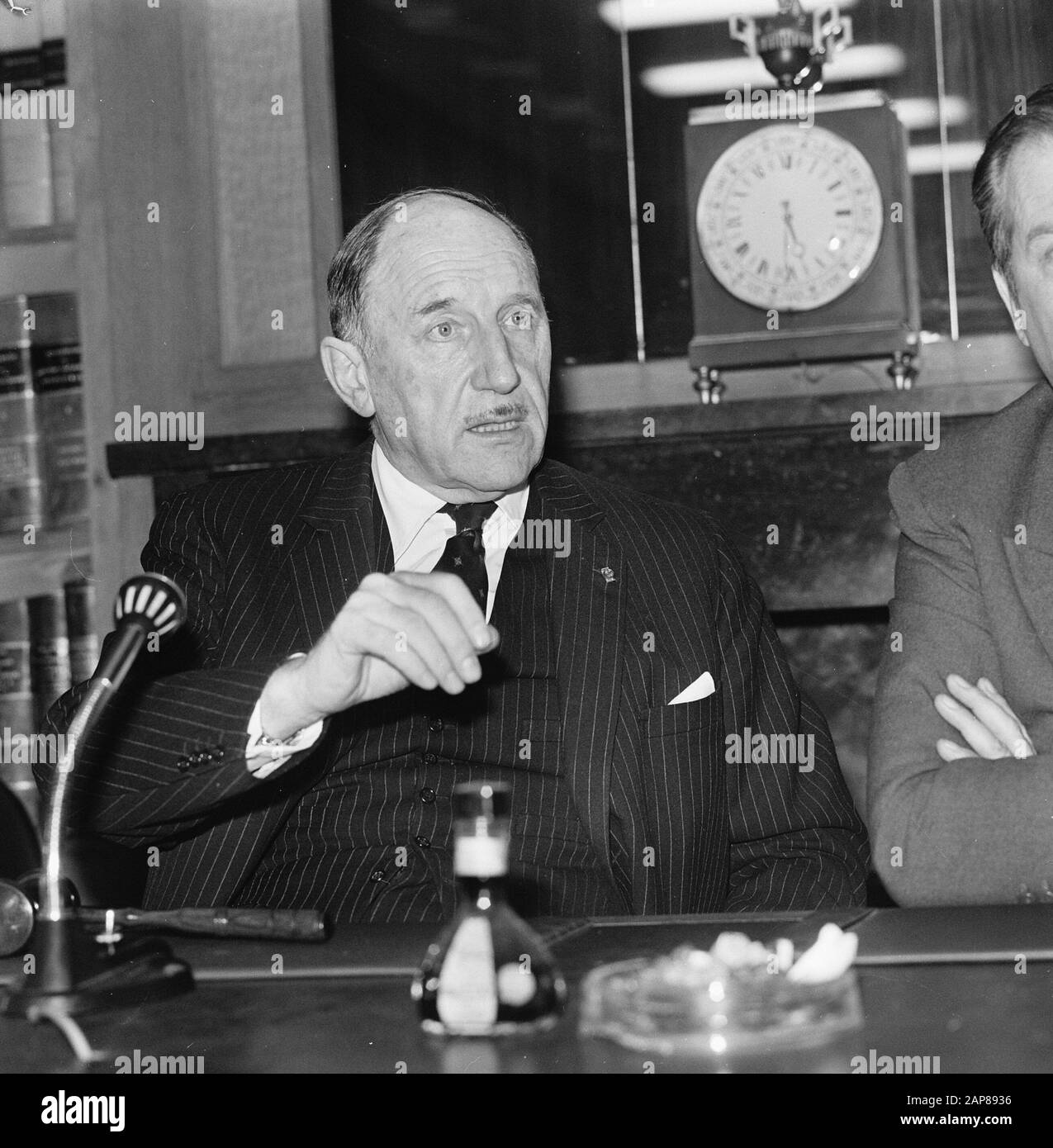 Mr luns hi-res stock photography and images - Alamy