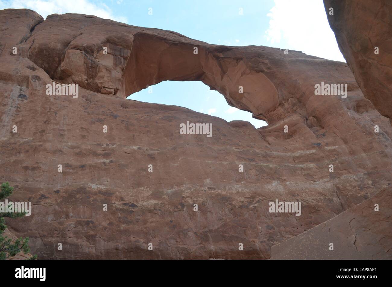 Skyline arch hi-res stock photography and images - Alamy