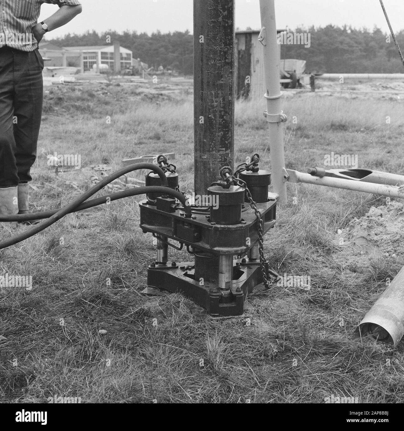 deep-ground drilling rigs, sheath tubes, pull-out equipment, pilcon ...