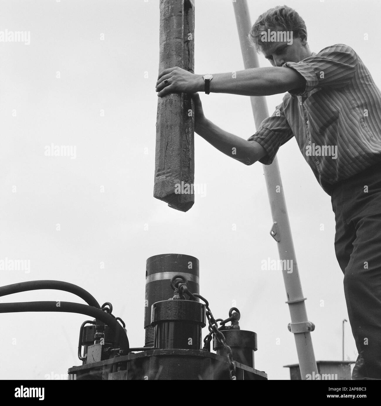 deep-ground drilling rigs, shell tubes, valbeitels, pilcon Date ...