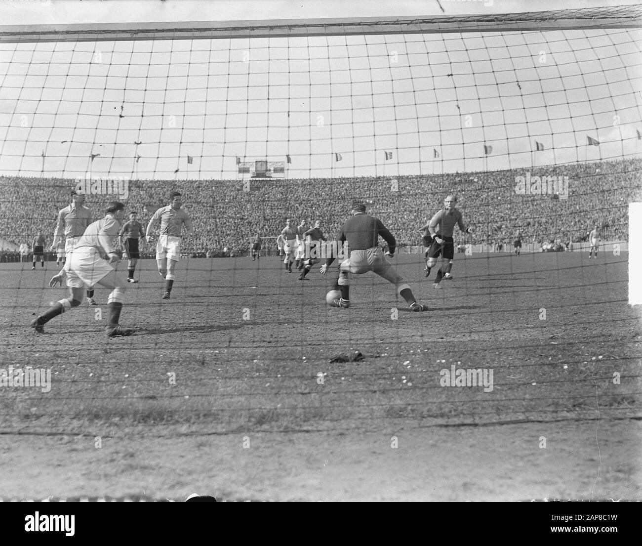 2 international goals Black and White Stock Photos & Images - Alamy