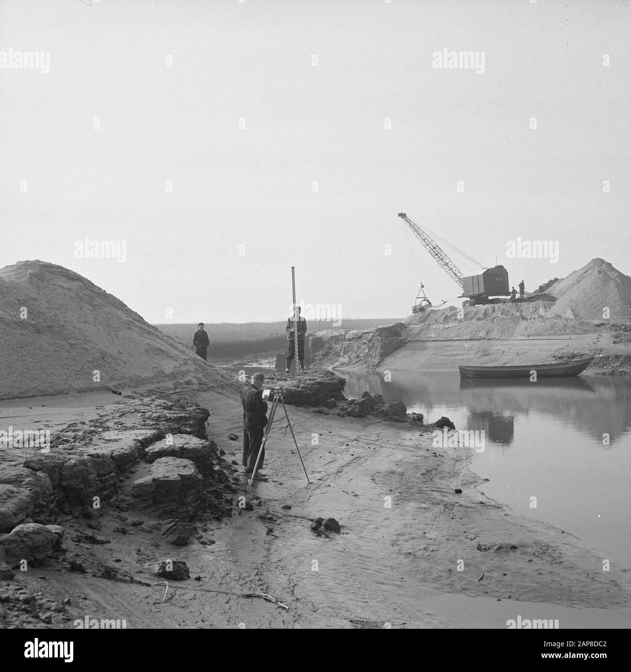 Surveying collection Black and White Stock Photos & Images - Alamy