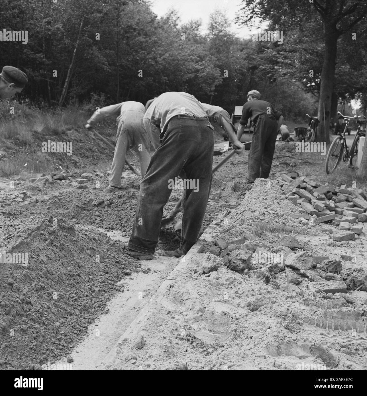 The spreading ground Black and White Stock Photos & Images - Alamy