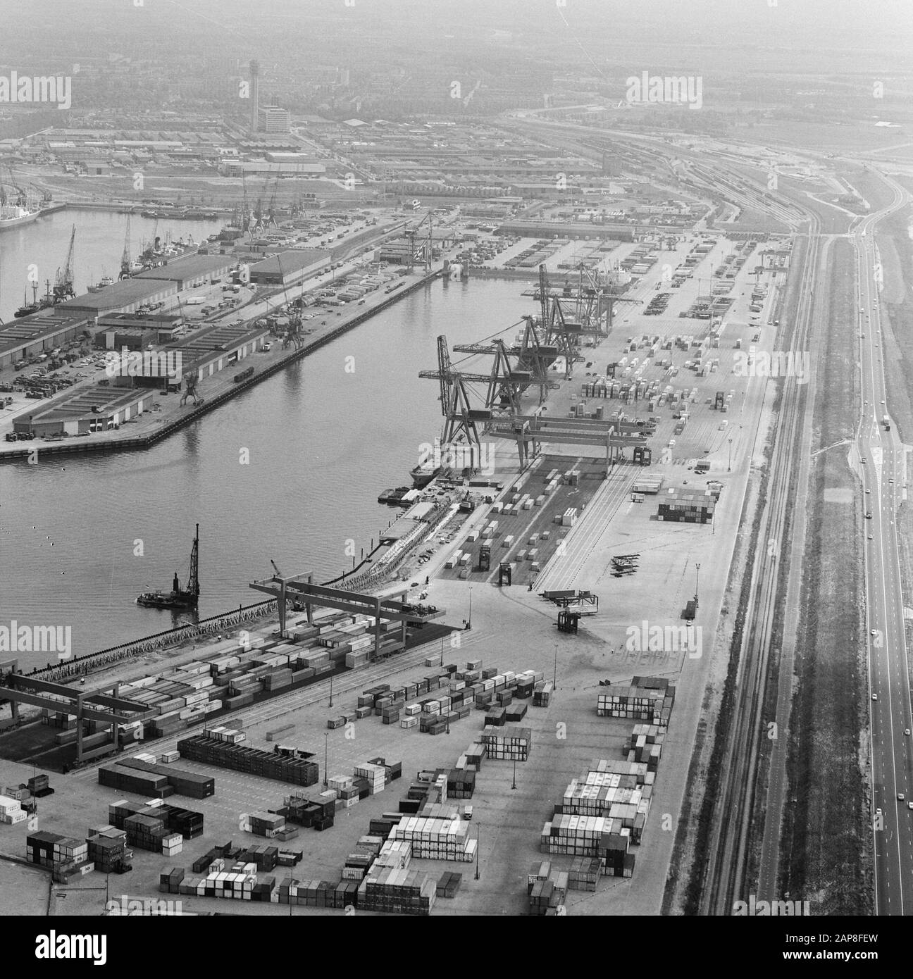 container ports, Beatrix, princess, Margriet, princess, Willem ...