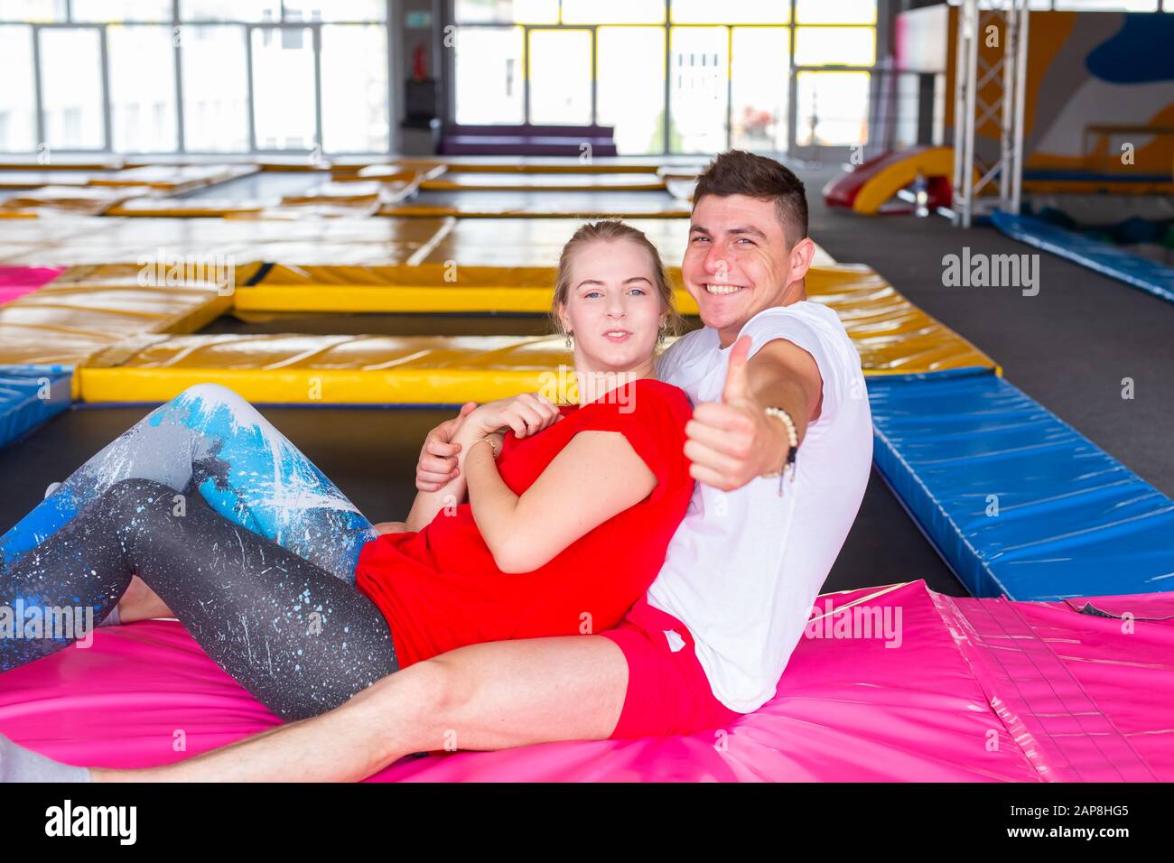 Acrobatic jump couple hi-res stock photography and images - Alamy