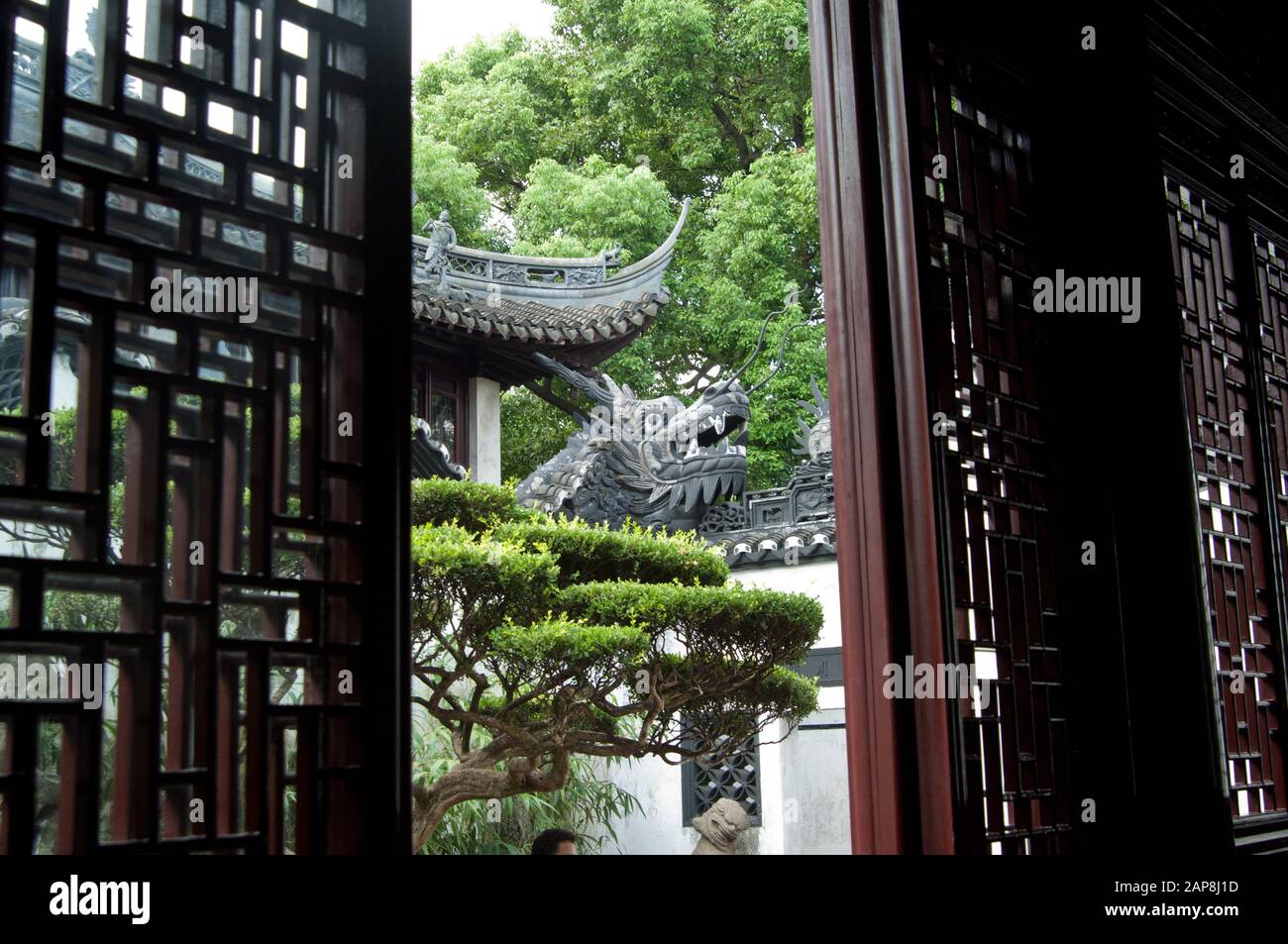 Shanghai, China. yuyuan garden, traditional Chinese garden, Suzhou ...