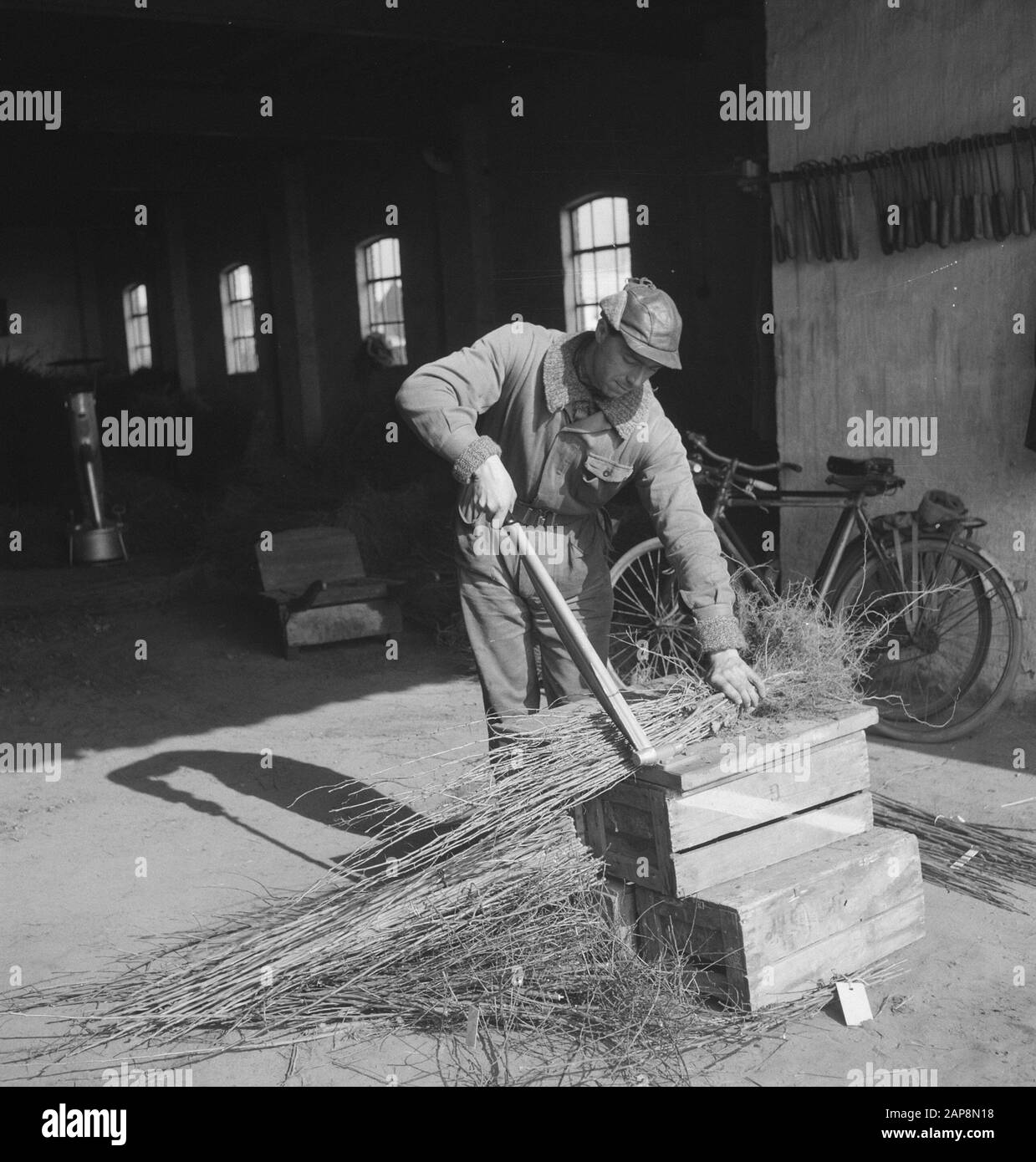 workers, work, takkebossen, bicycles Date: undated Keywords: workers ...