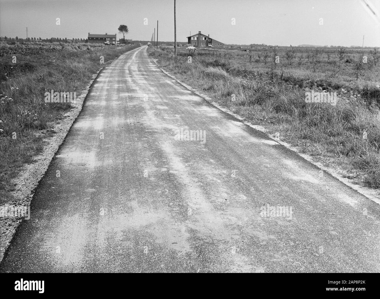 Structural cover Black and White Stock Photos & Images - Alamy