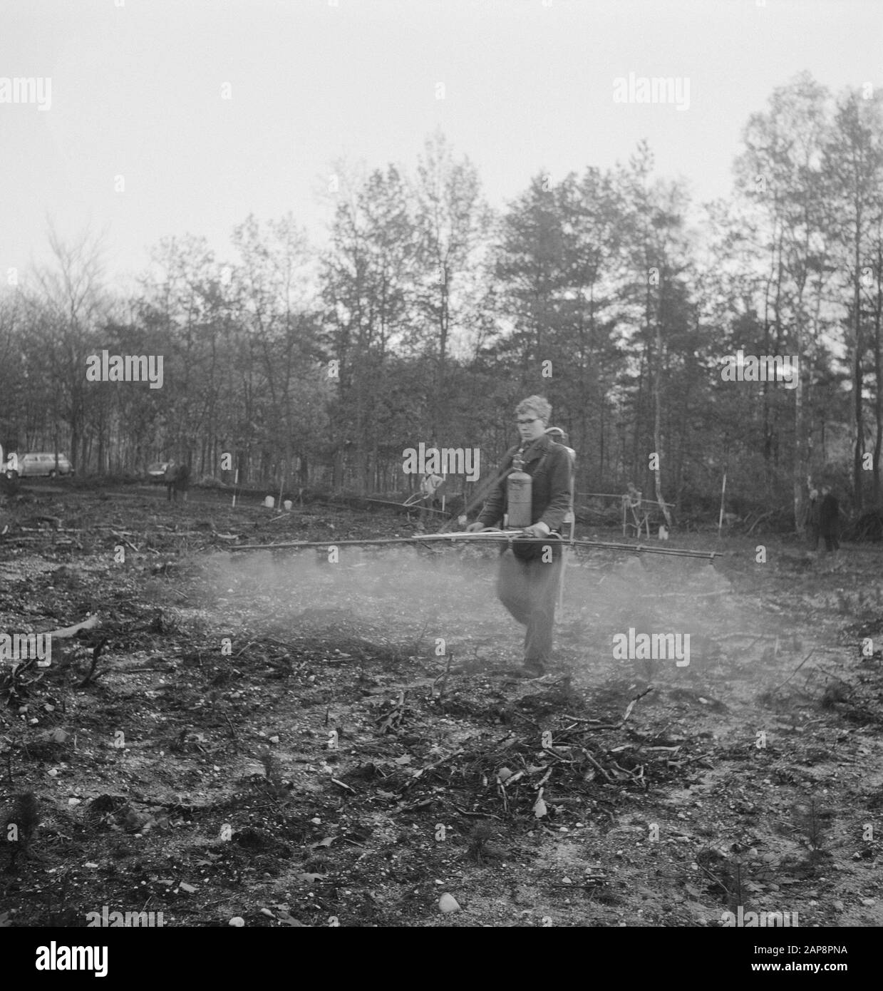 forests, workers, plains, spraying plants, spraying works Date: undated ...