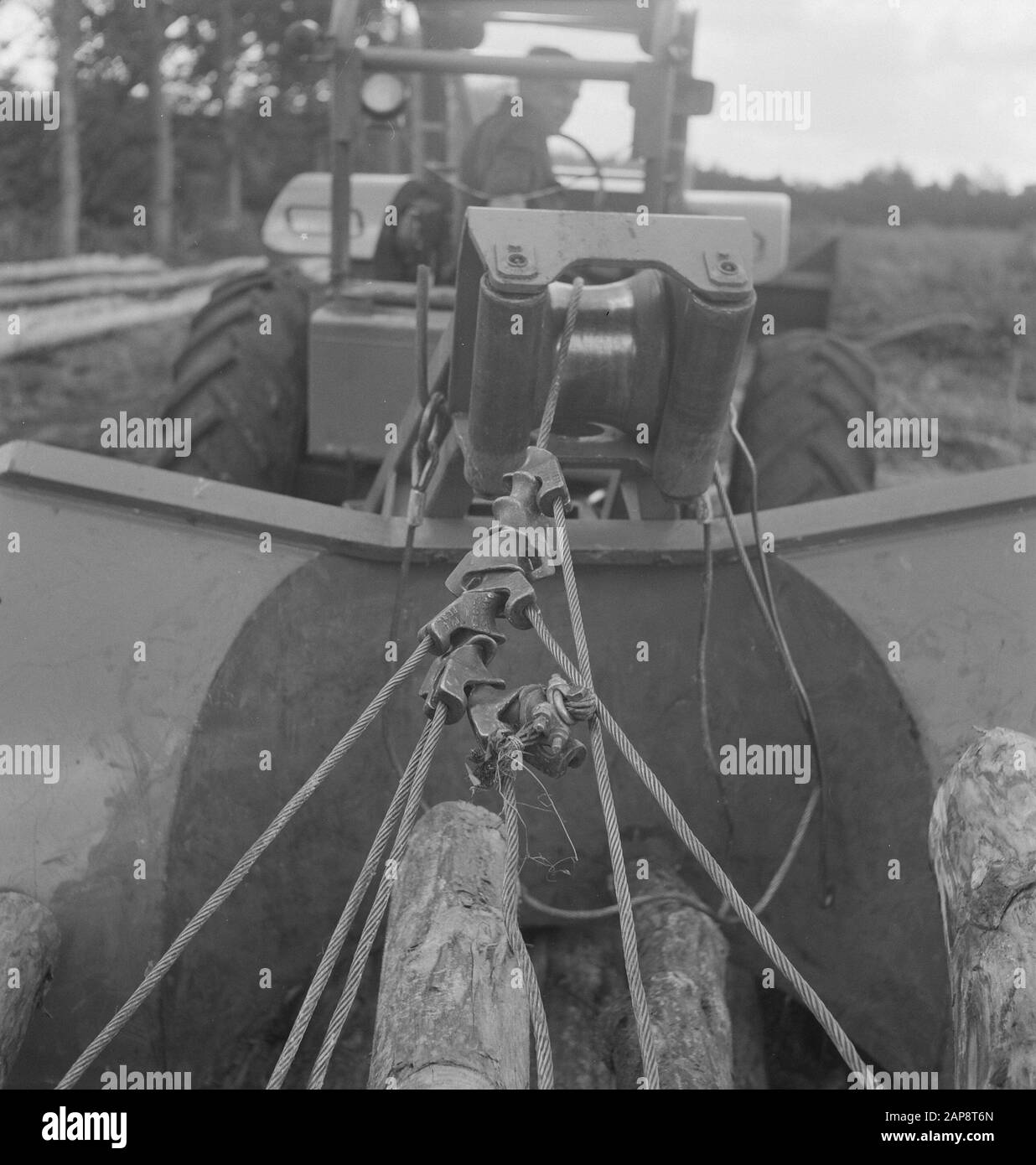 Towing tractors hi-res stock photography and images - Alamy