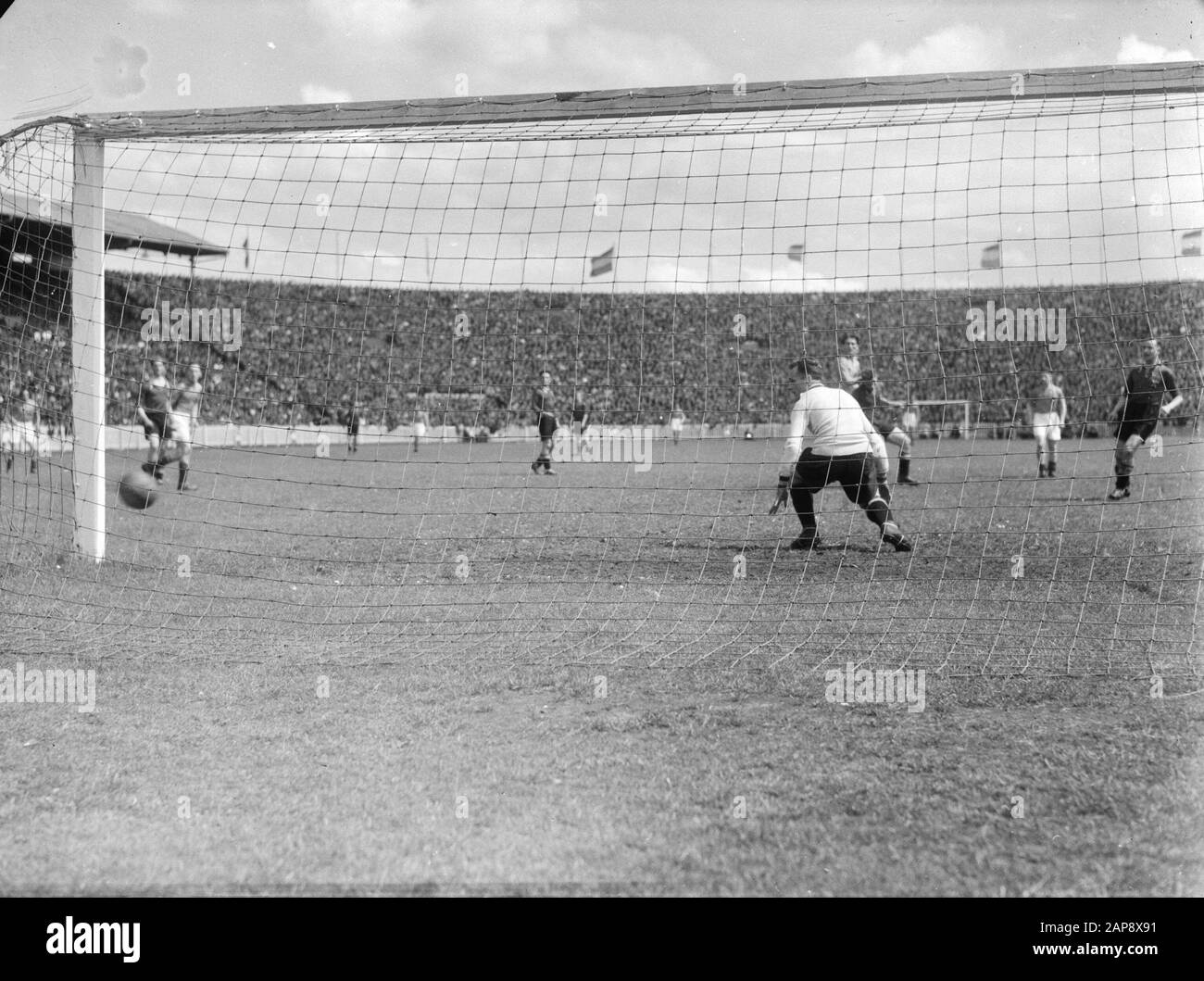 2 international goals Black and White Stock Photos & Images - Alamy