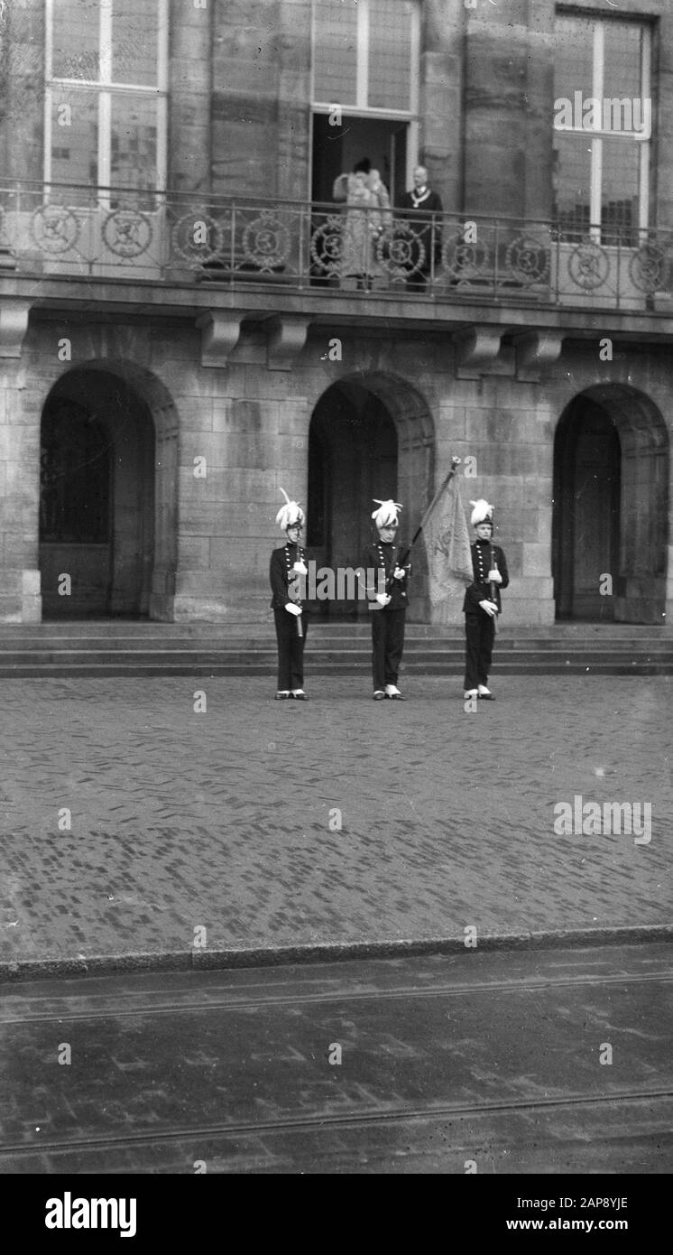 December 1946 hi-res stock photography and images - Alamy