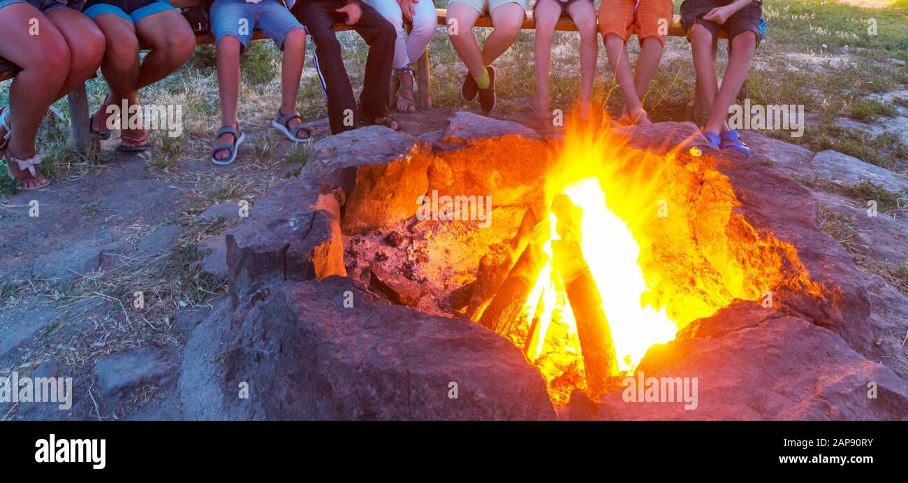 Campfire on the night party Stock Photo - Alamy