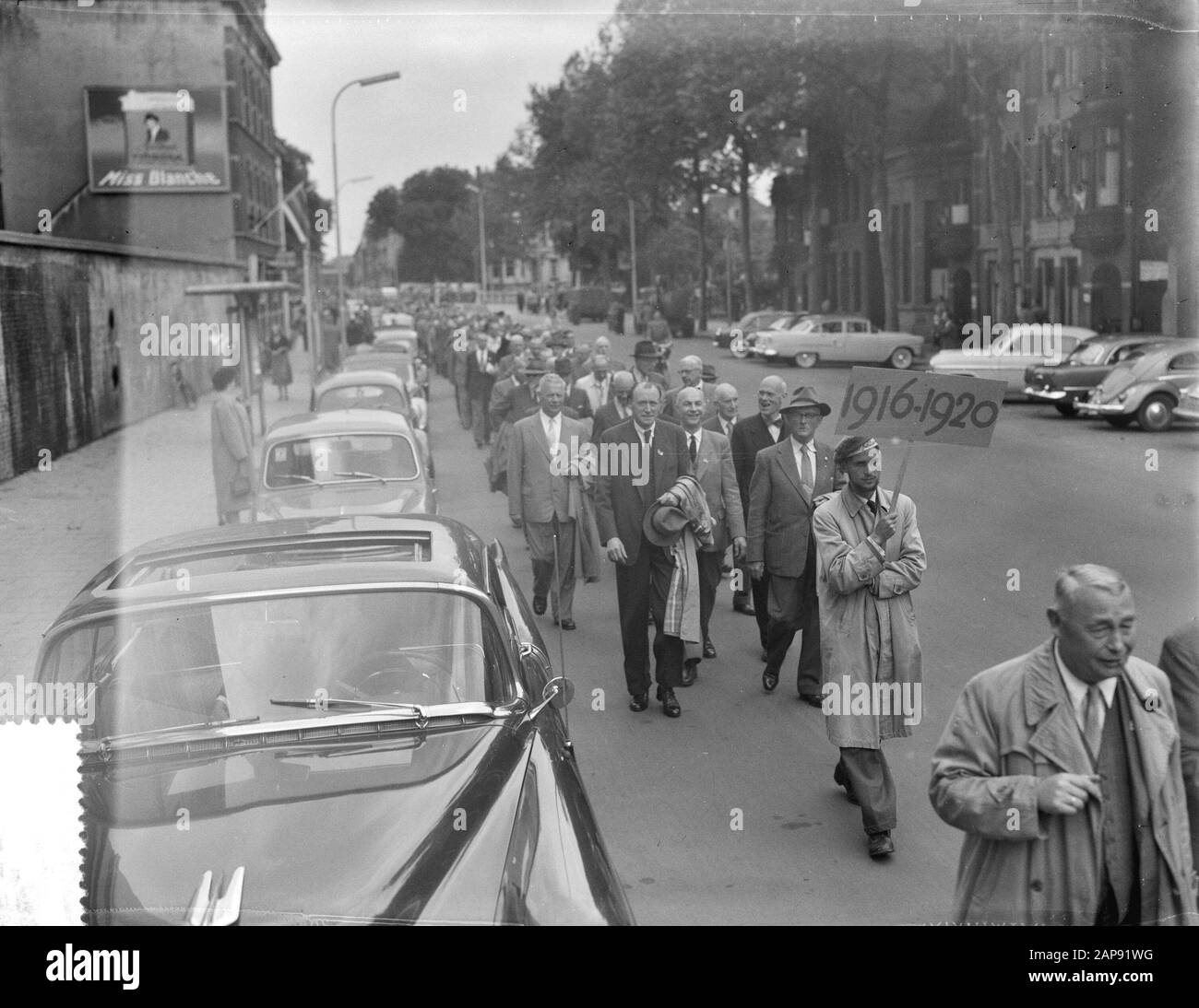 1956 student life Black and White Stock Photos & Images - Alamy