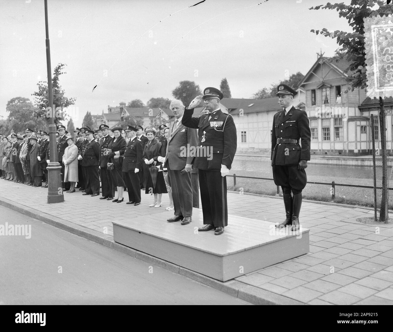 Hunter hunters h Black and White Stock Photos & Images - Alamy