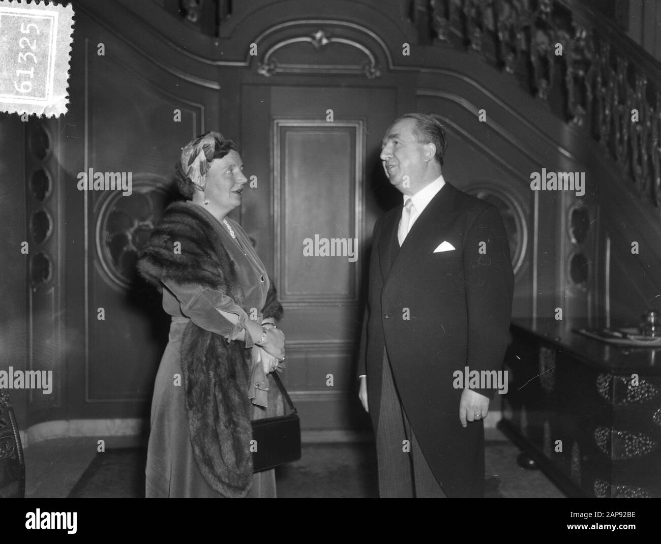 American ambassador freeman matthews hi-res stock photography and ...