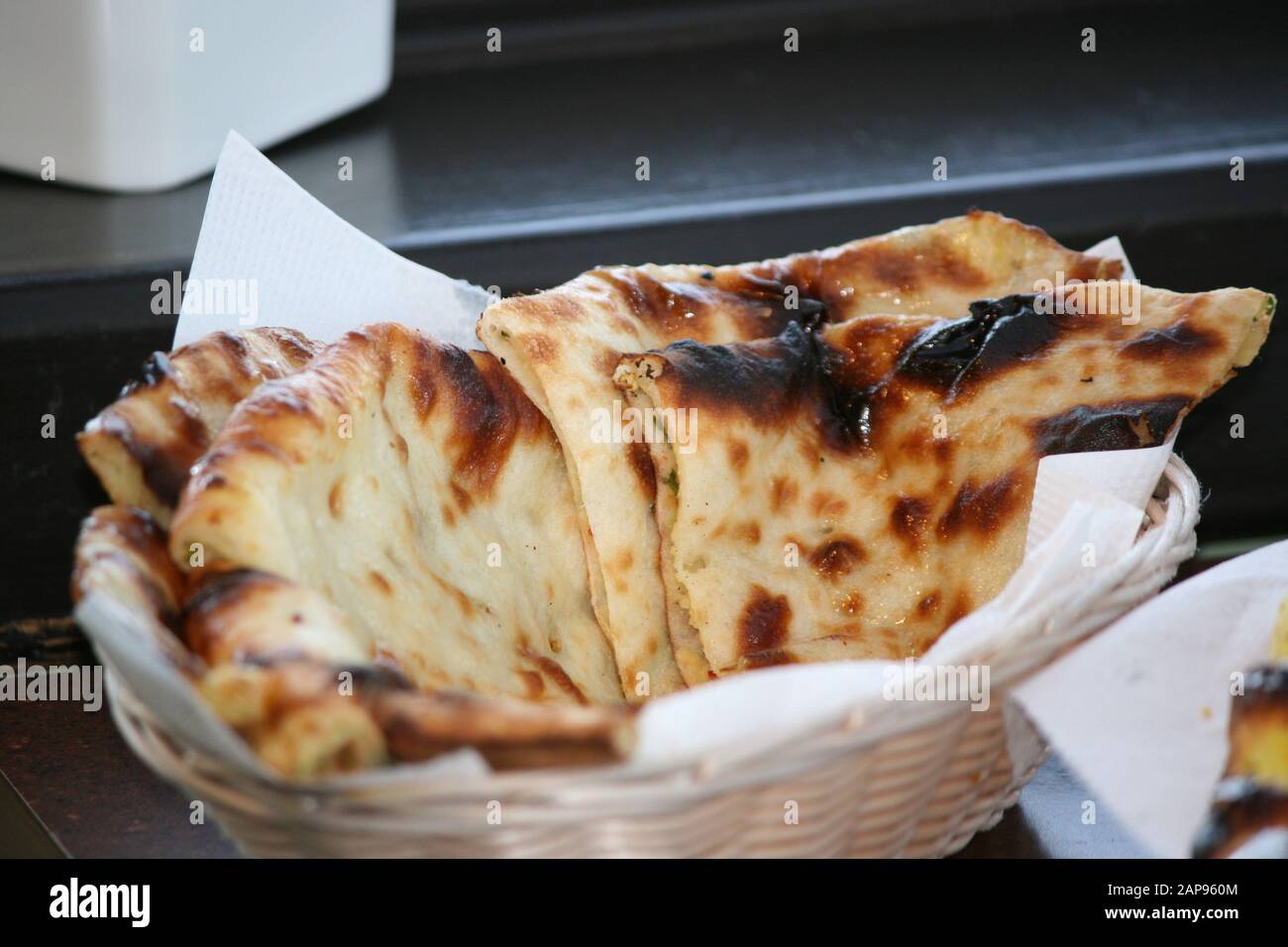 Naan bread beef hi-res stock photography and images - Alamy