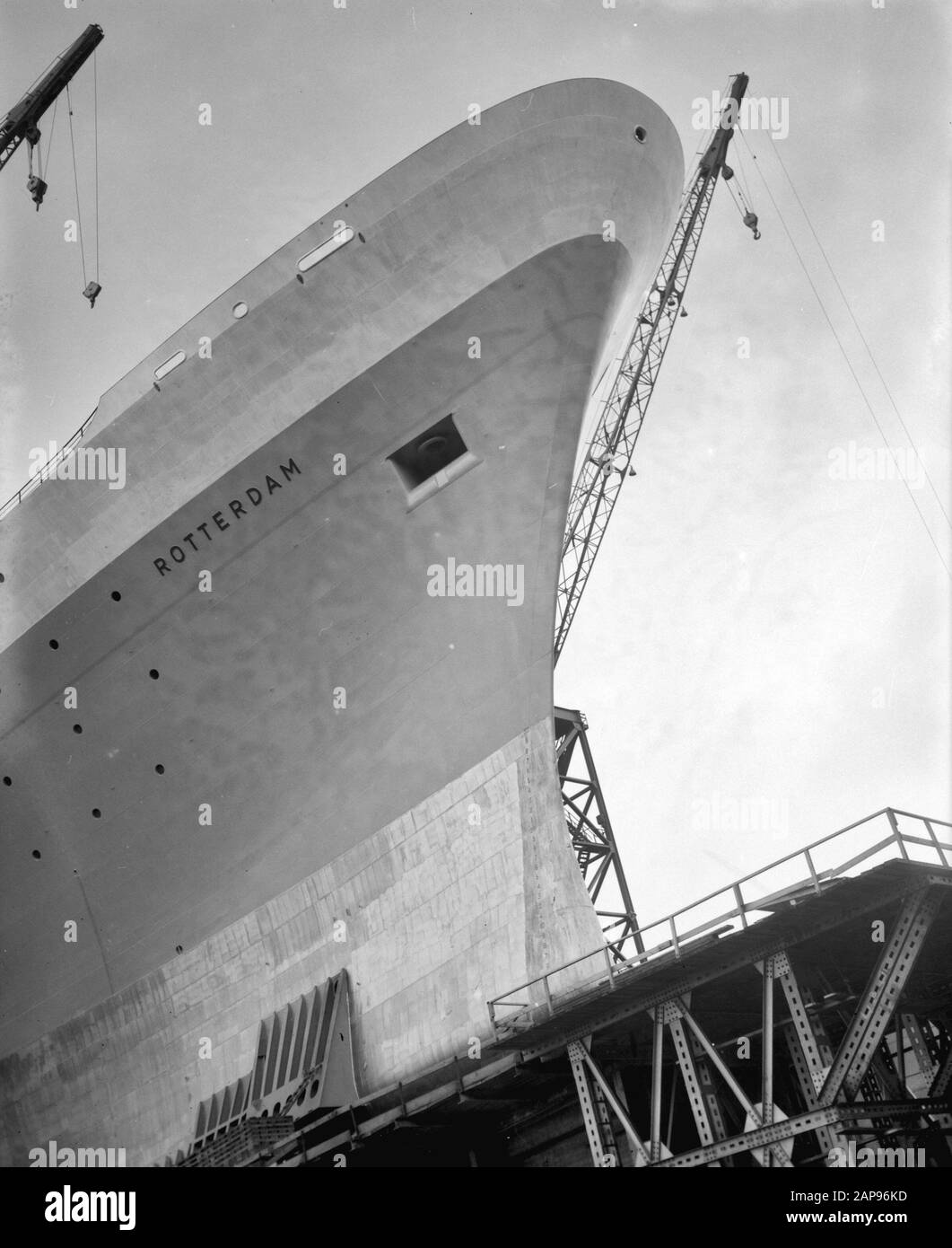 Construction flagship rotterdam hi-res stock photography and images - Alamy