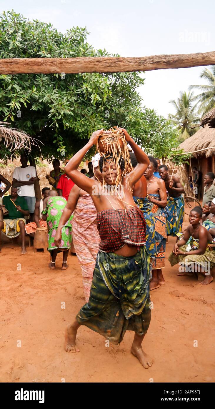 Ewe tribe hi-res stock photography and images - Alamy