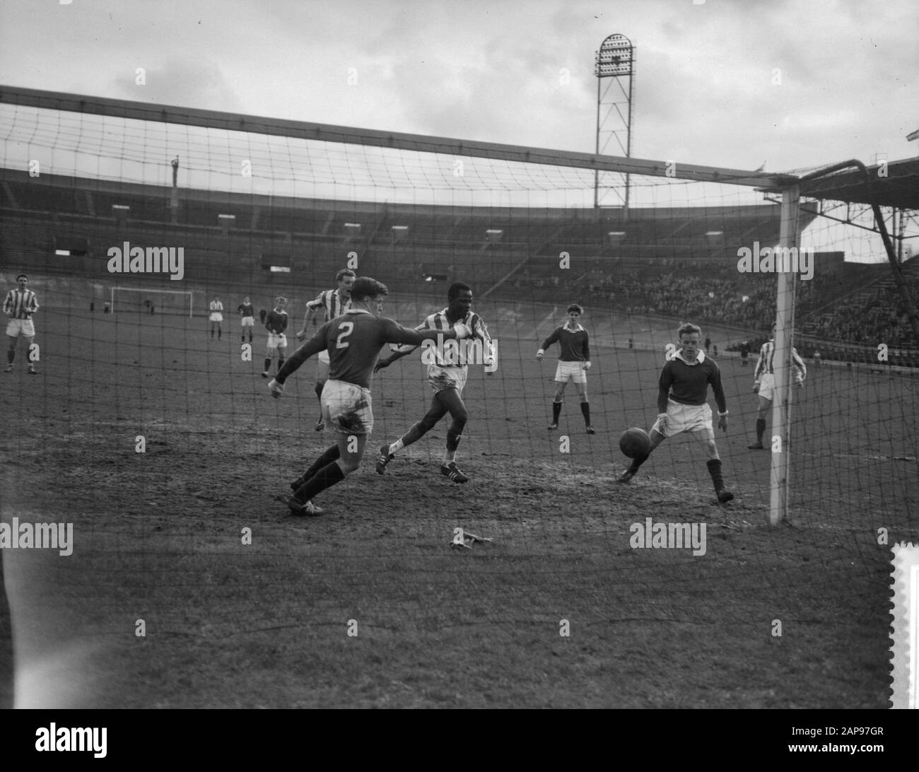 Referee r Black and White Stock Photos & Images - Alamy