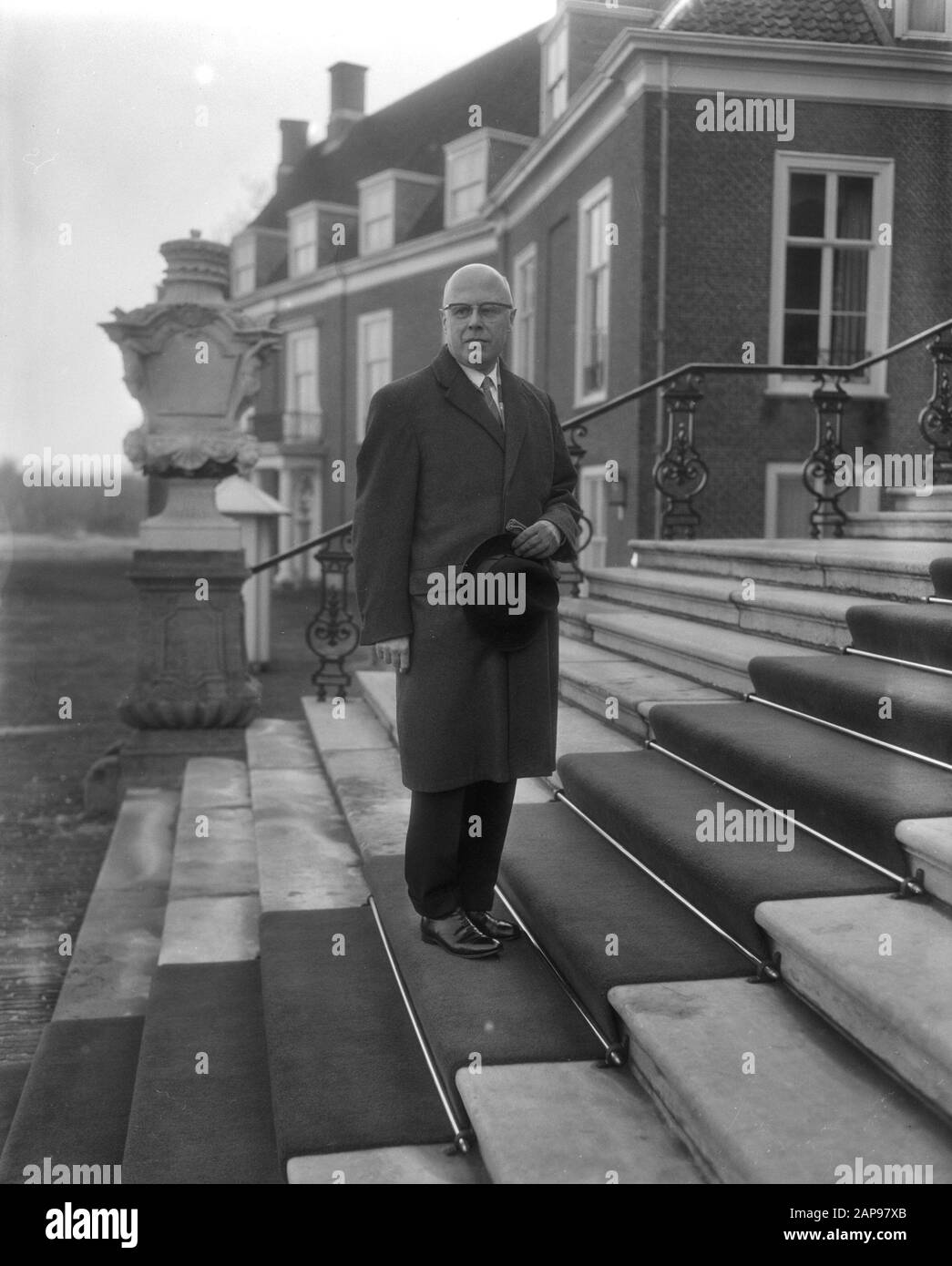 The informator, professor dr. L.J.M. Beel, Queen Juliana reports at ...