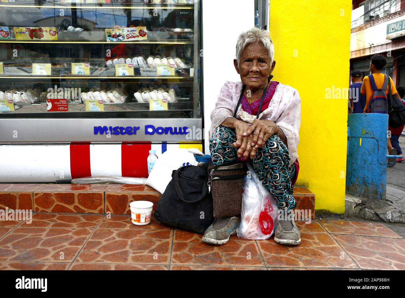 Antipolo street poor hi-res stock photography and images - Alamy