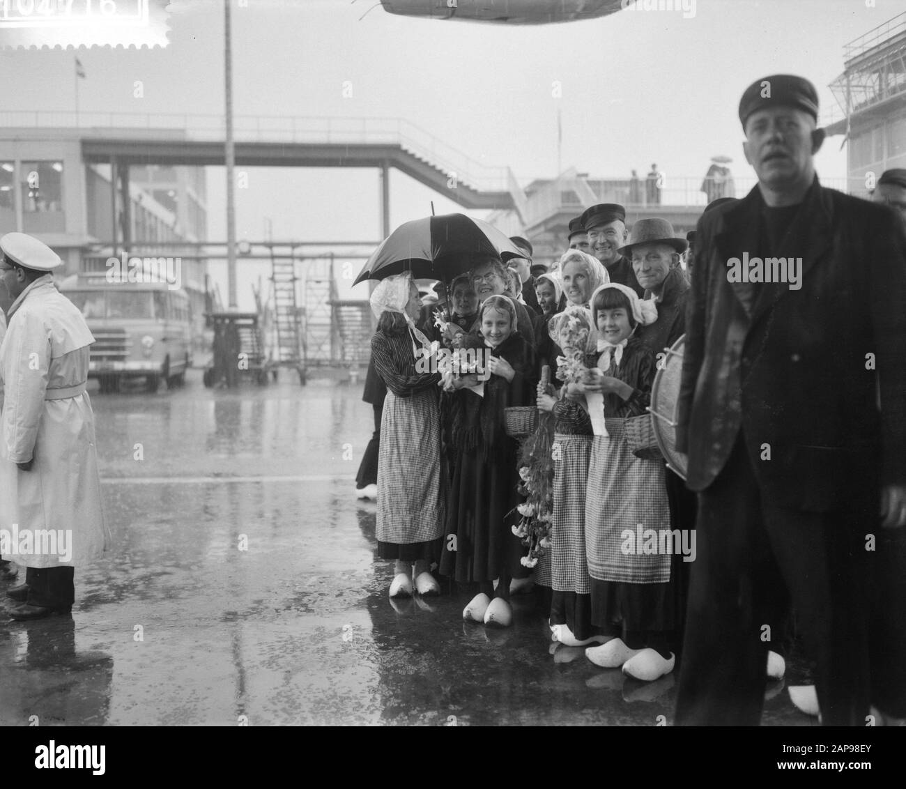 Queen canada 1959 hi-res stock photography and images - Alamy
