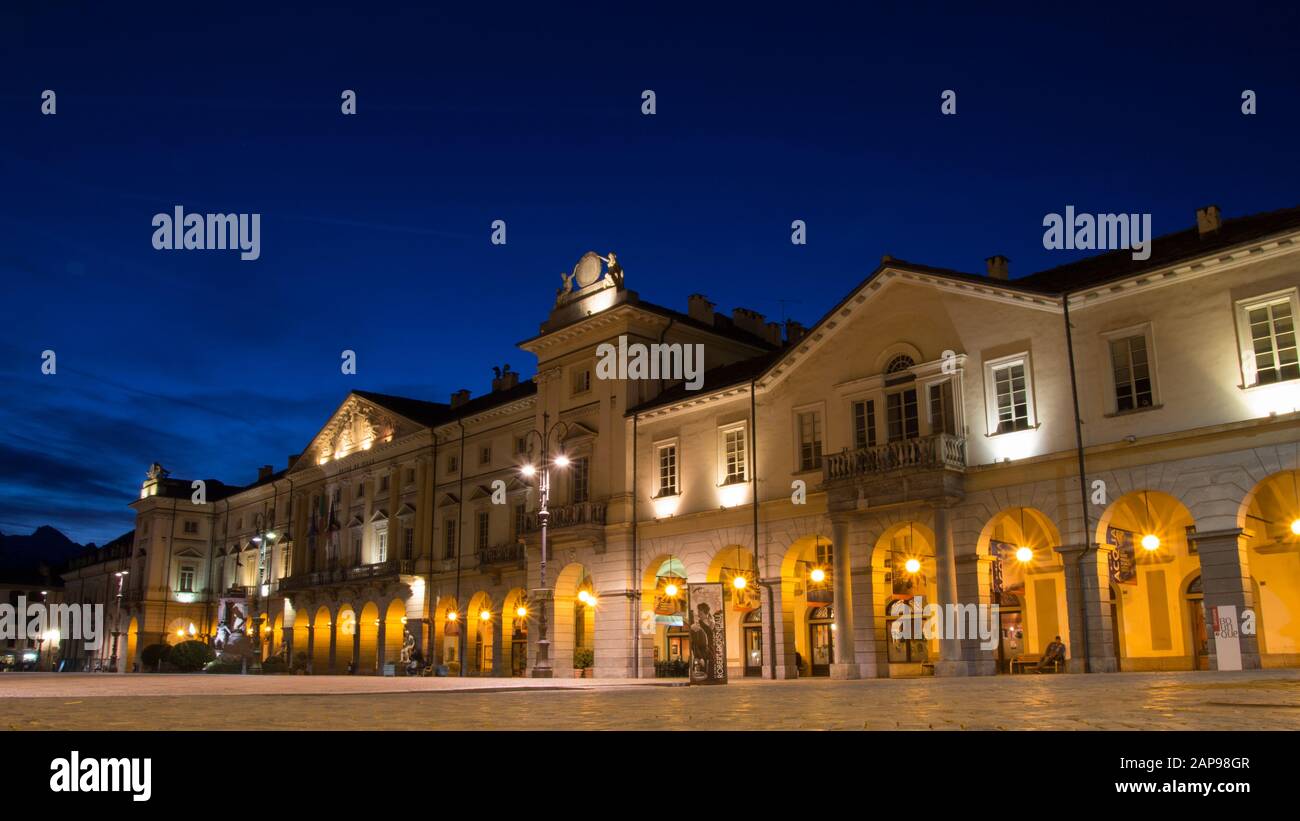 Aosta town skiing hi-res stock photography and images - Alamy