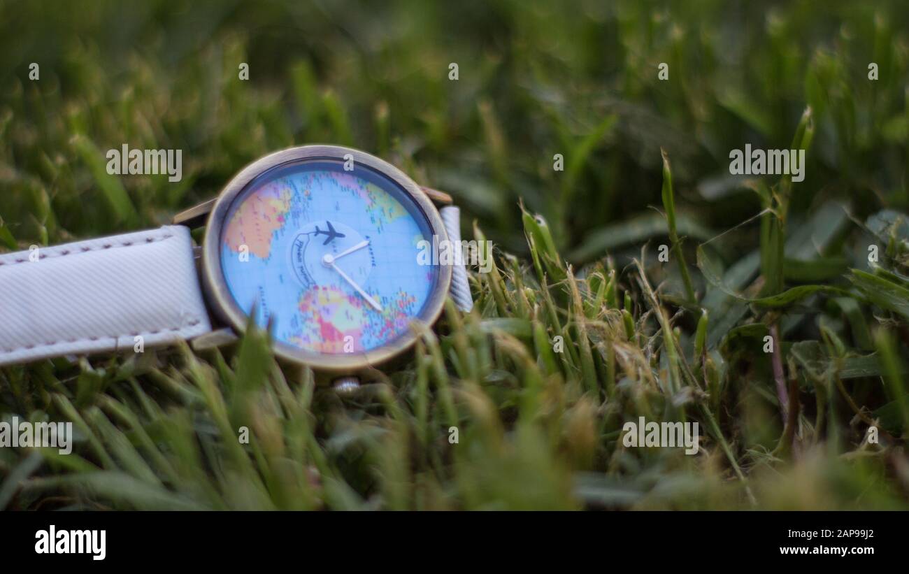 Time expires hi-res stock photography and images - Alamy