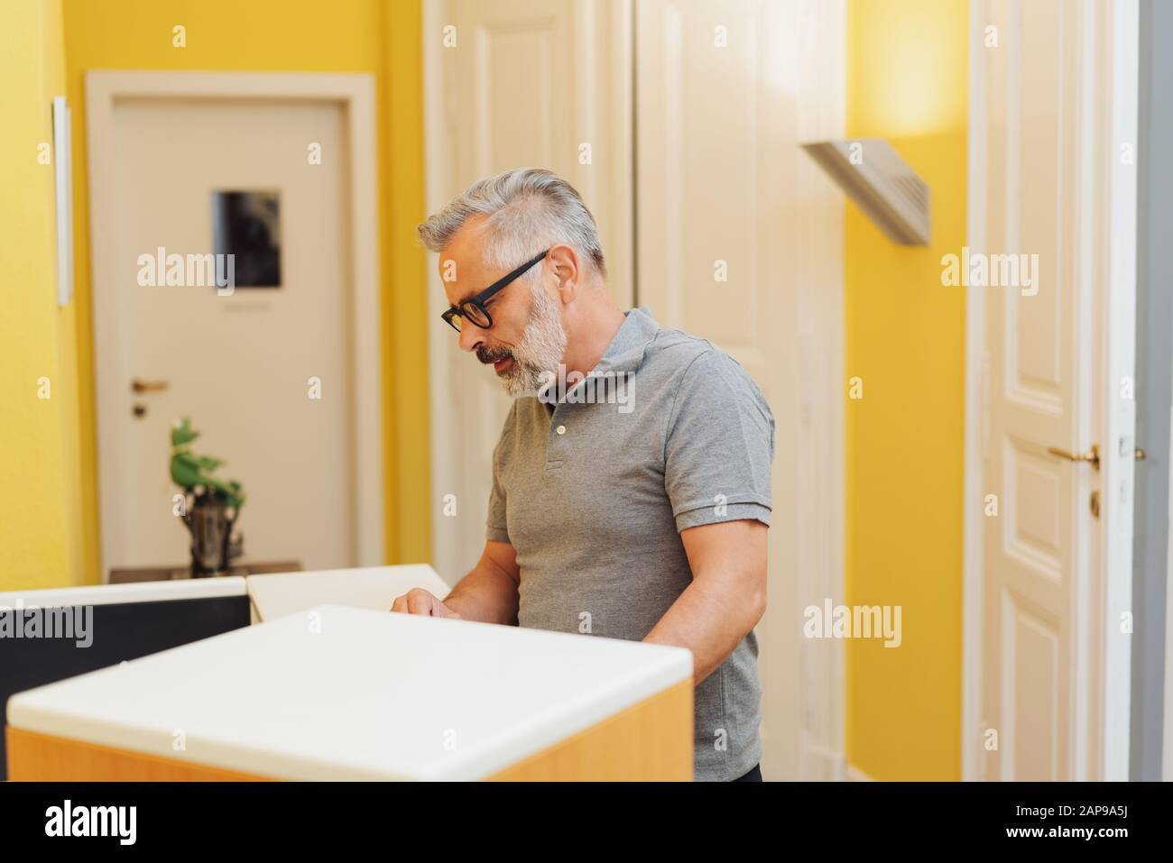 Reception registration hi-res stock photography and images - Alamy