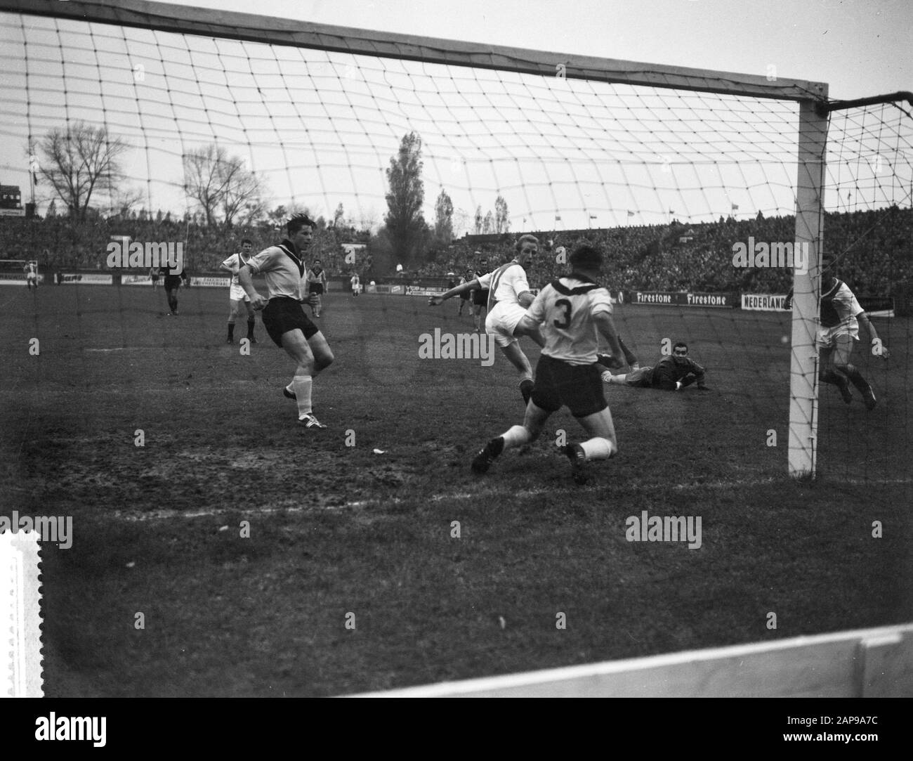 Vvv hi-res stock photography and images - Alamy