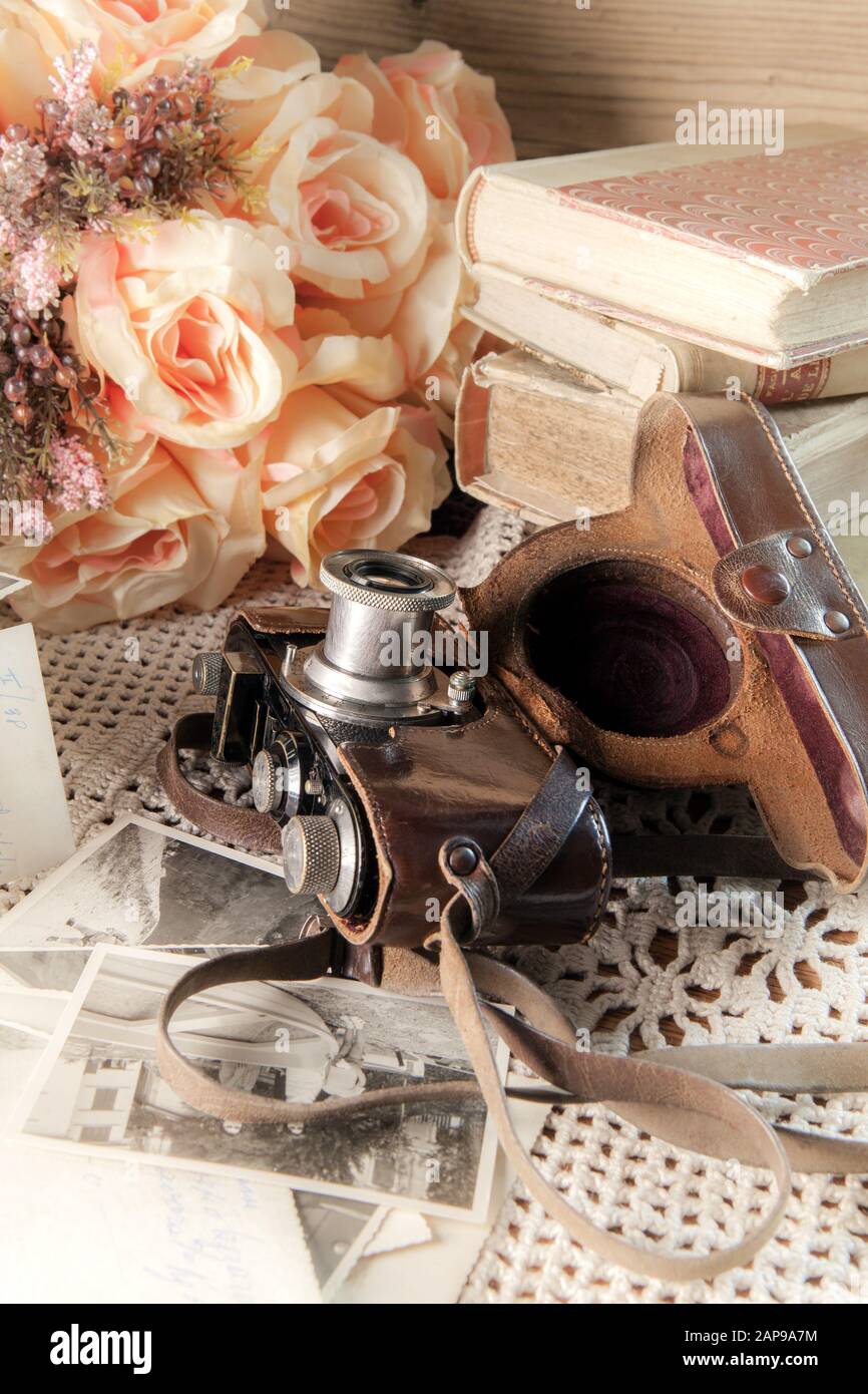 vintage still life with camera Stock Photo - Alamy