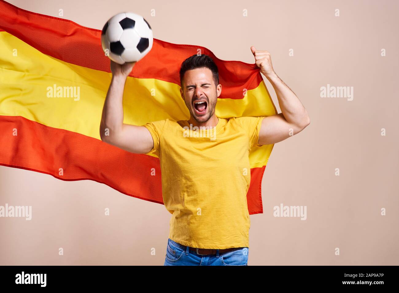 Screaming young man football fan hi-res stock photography and images ...