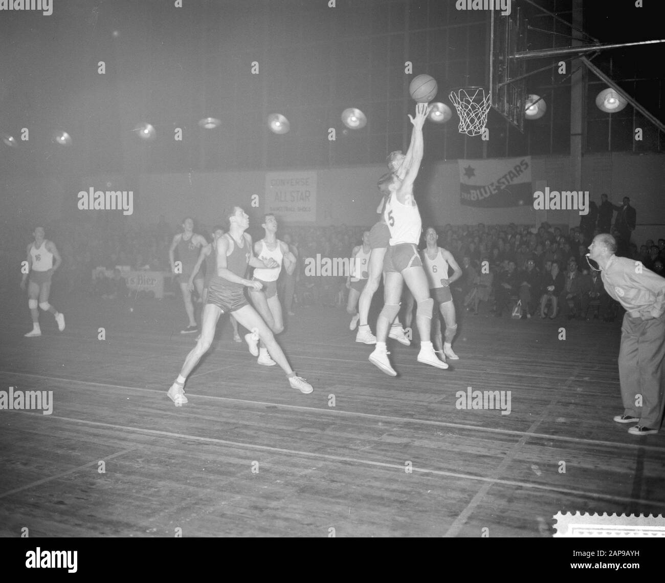 Basketball match netherlands hi-res stock photography and images - Alamy