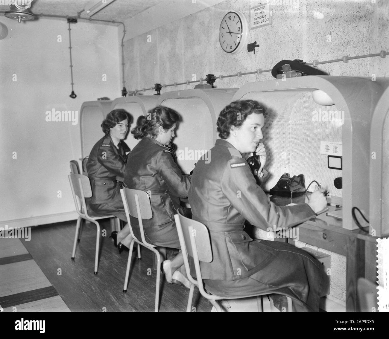 Liaison services hi-res stock photography and images - Alamy