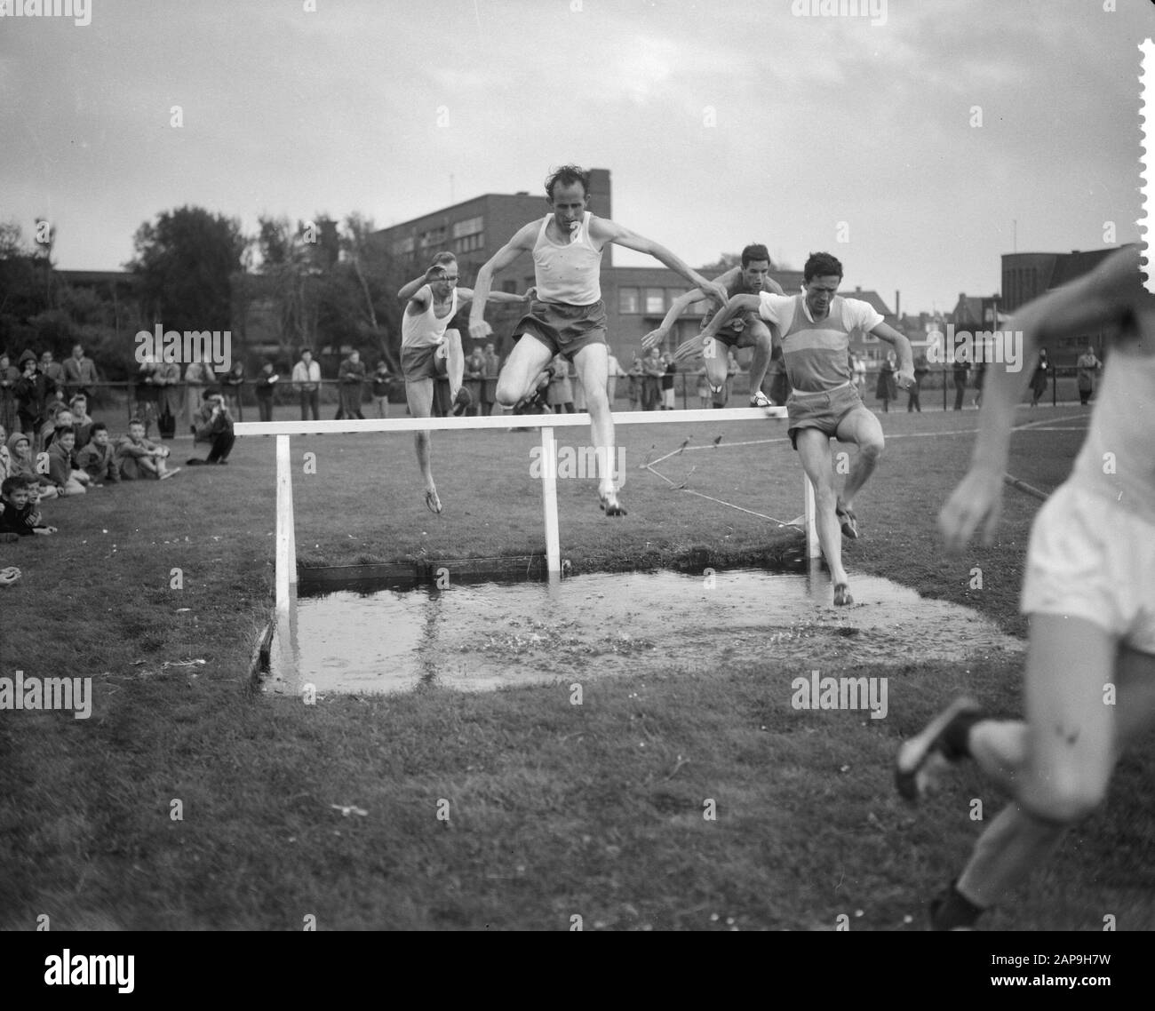 3000 meter steeple chase hi-res stock photography and images - Alamy