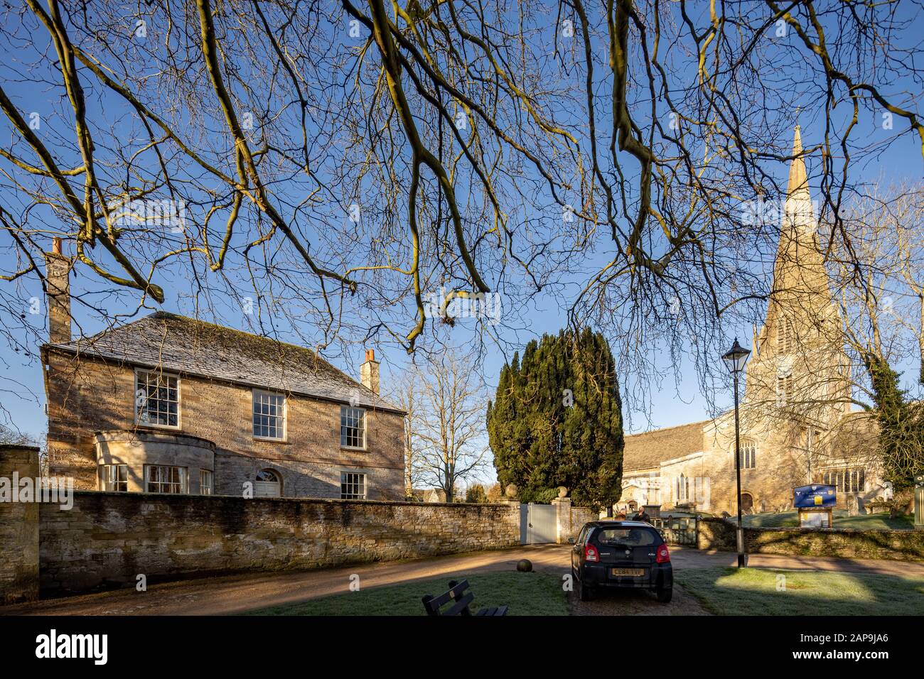 St marys church bampton church hi-res stock photography and images - Alamy