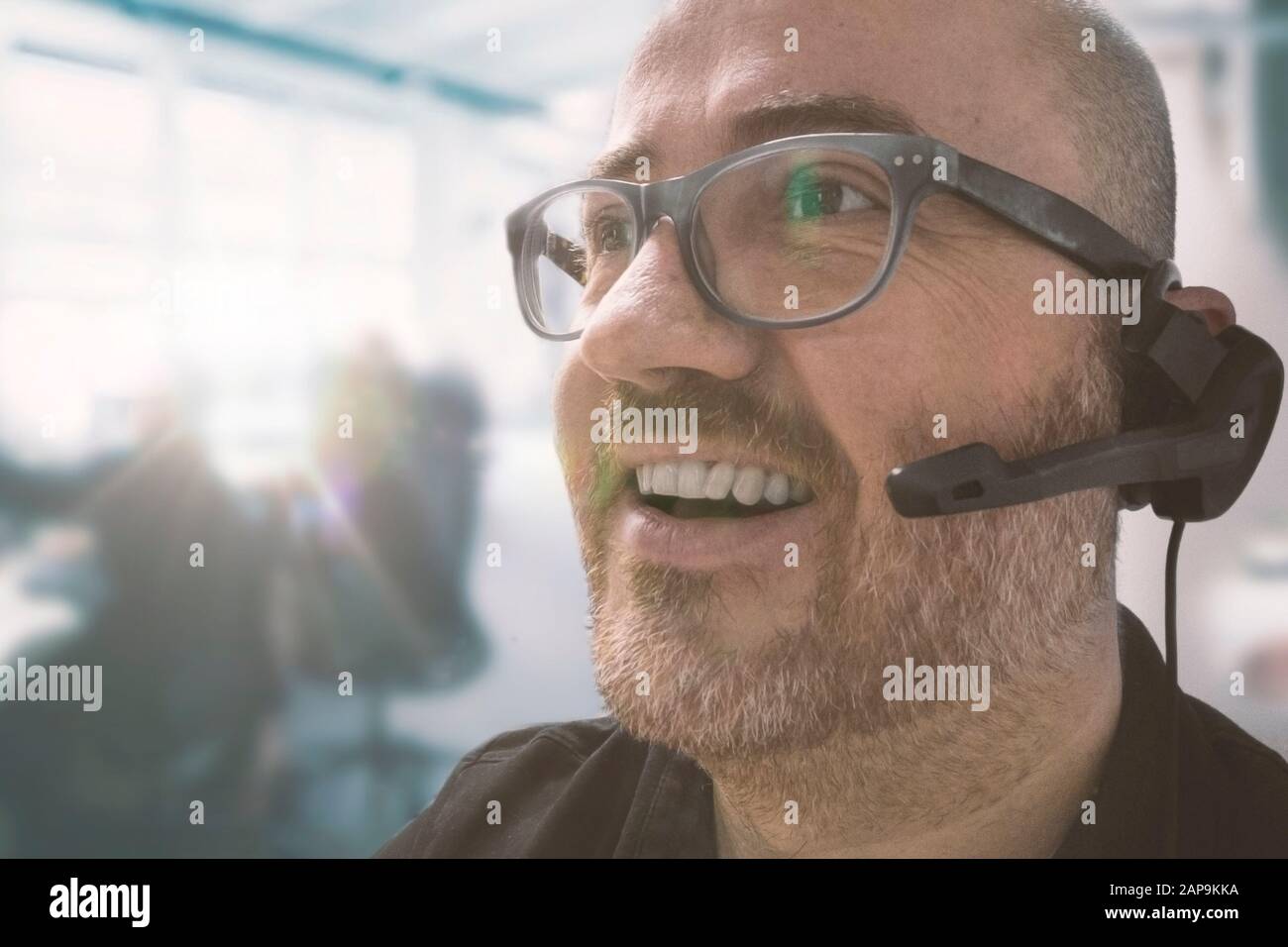 Empty call center hi-res stock photography and images - Alamy