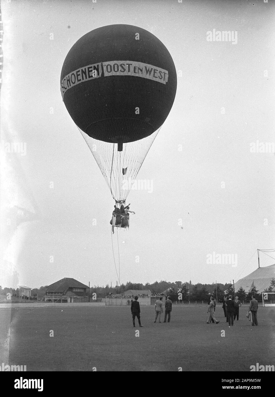 Engagement balloons Black and White Stock Photos & Images - Alamy
