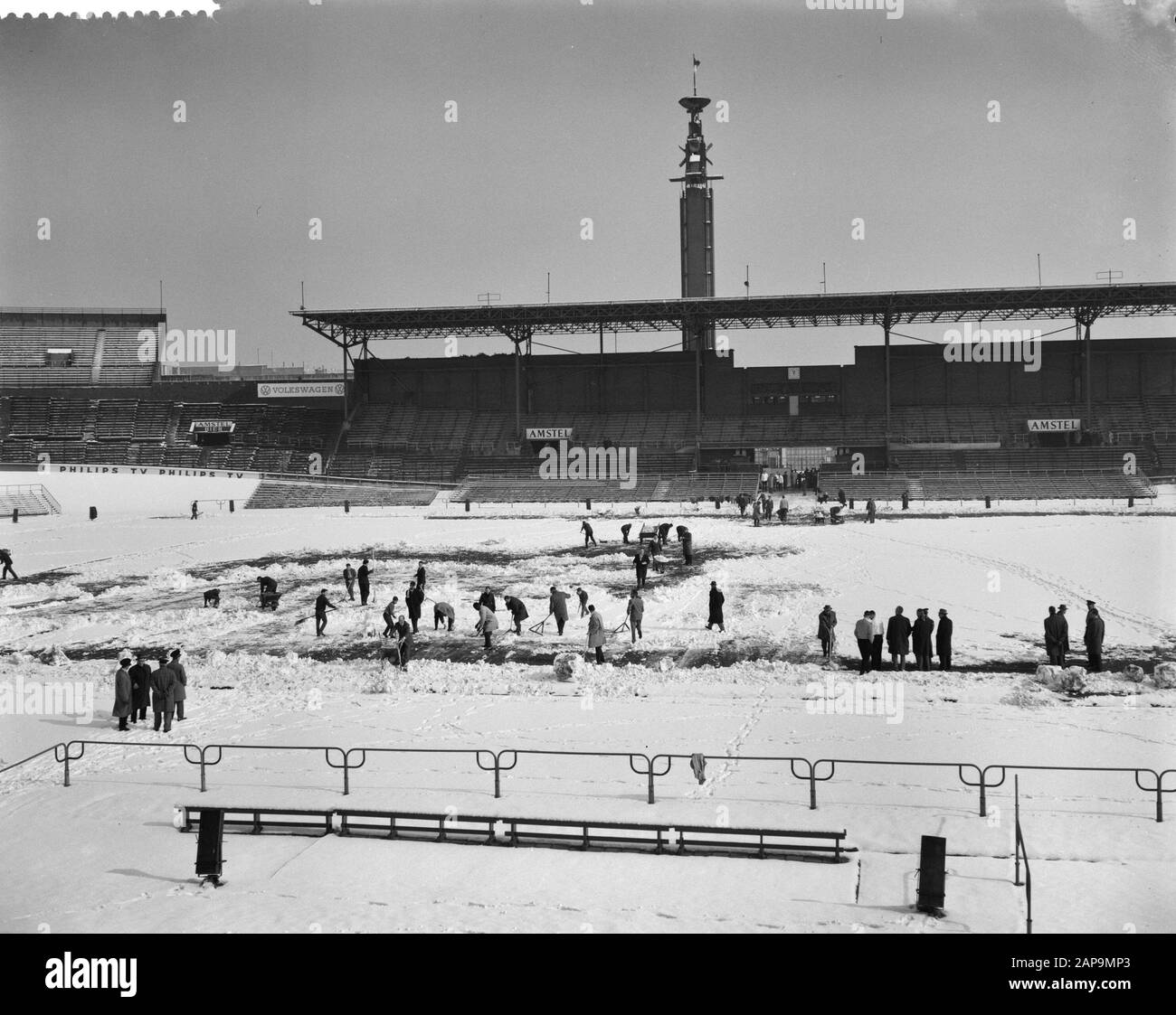 March 4 1962 hi-res stock photography and images - Alamy