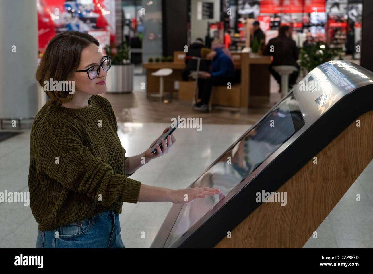 Information Desk Mall High Resolution Stock Photography and Images - Alamy