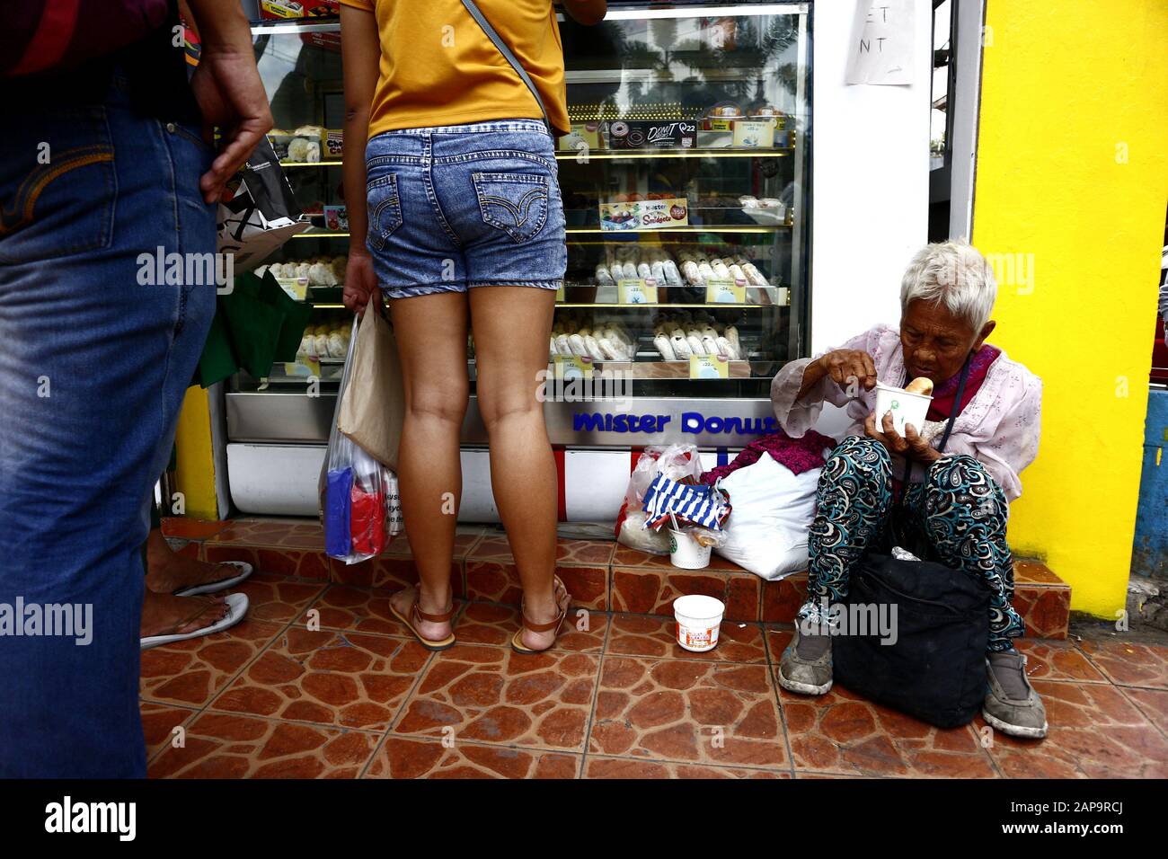 Antipolo Street Poor High Resolution Stock Photography and Images - Alamy