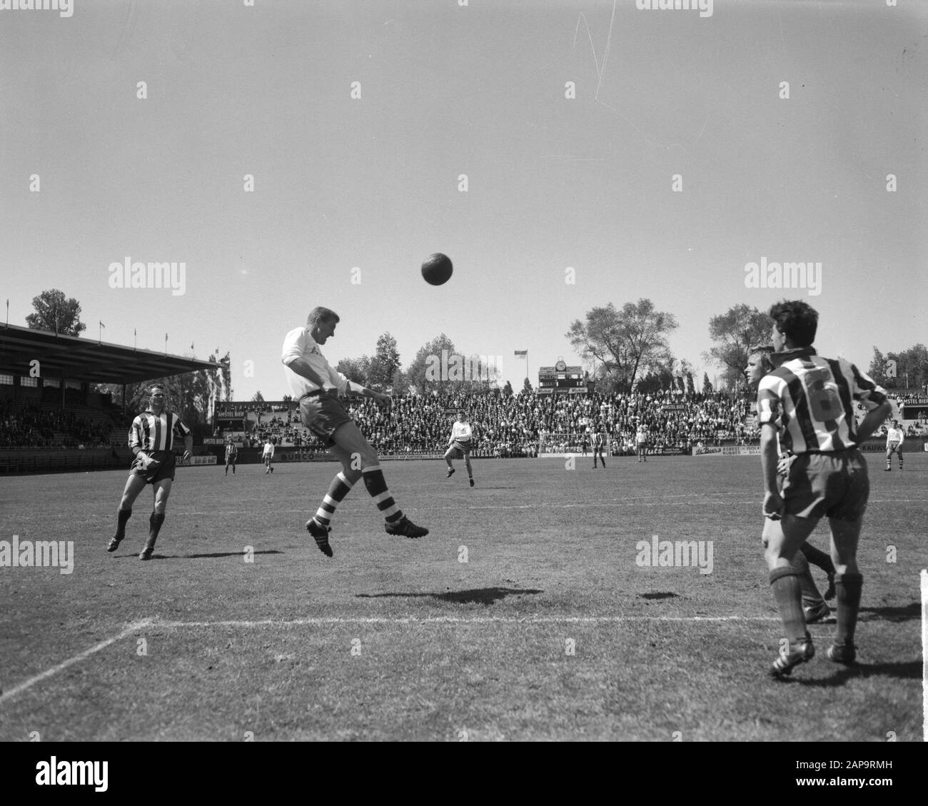 Willem ii scoring the 7 0 Black and White Stock Photos & Images - Alamy