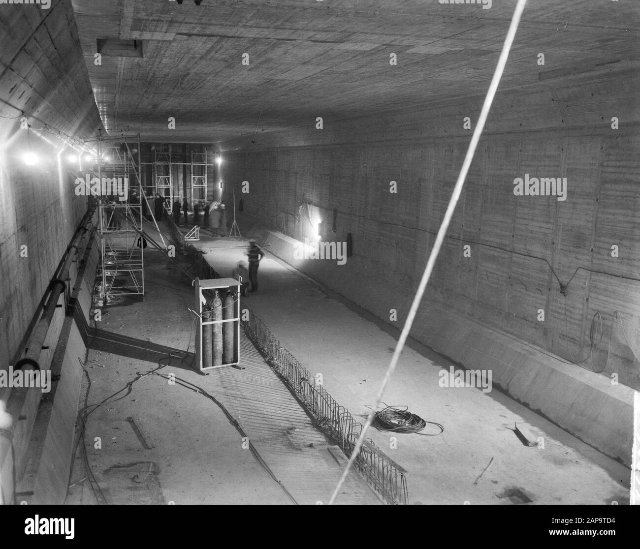 Construction IJtunnel. The oil rig in the IJ. Interior of the traffic ...