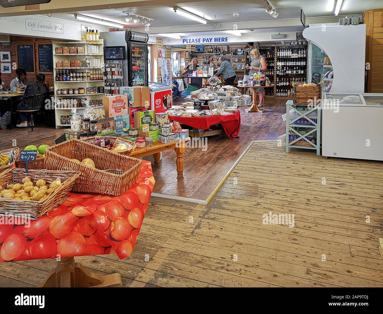 hatton shopping village courtyard warwickshire england uk Stock Photo ...